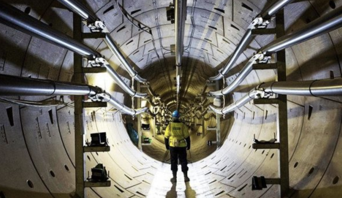 What You Can Expect as an Underground Lineman - DDIN